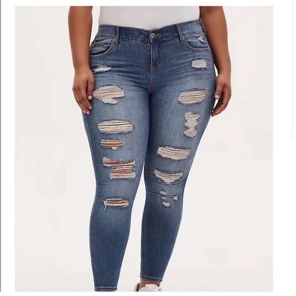 torrid | Jeans | Torrid Distressed Bombshell Skinny Jeans | Poshmark